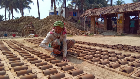 Satkhira's handmade clay tiles' journey to Europe, America | The ...